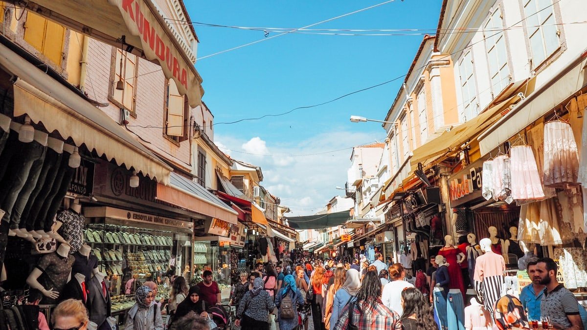 Izmir Streets & Markets - Turkey Guide 2026
